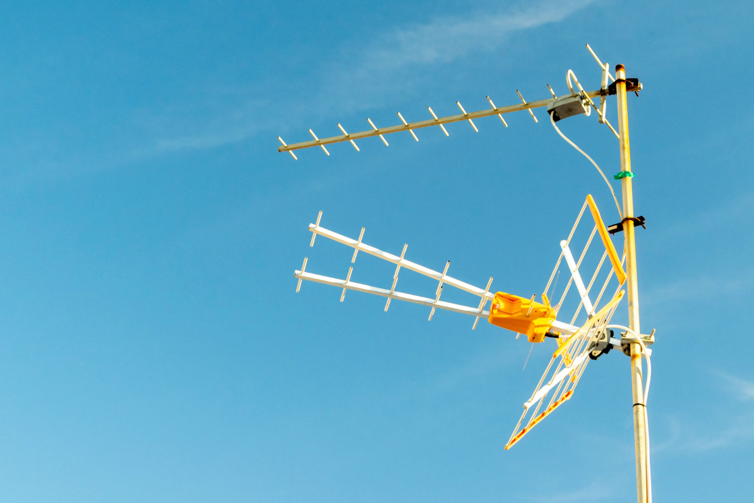 PARABOLA SATELLITARE E ANTENNA TV: QUALI SONO LE DIFFERENZE? - omrusso.it